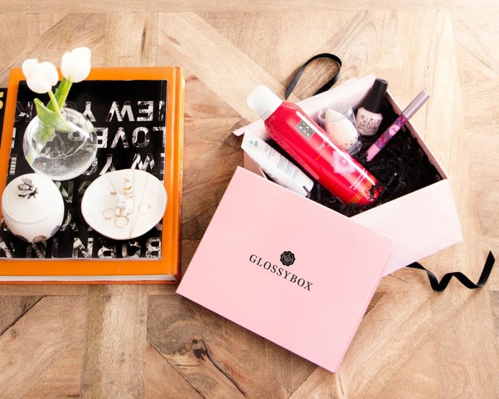 Glossybox: sample savoir-faire. | Lindsay Cooper